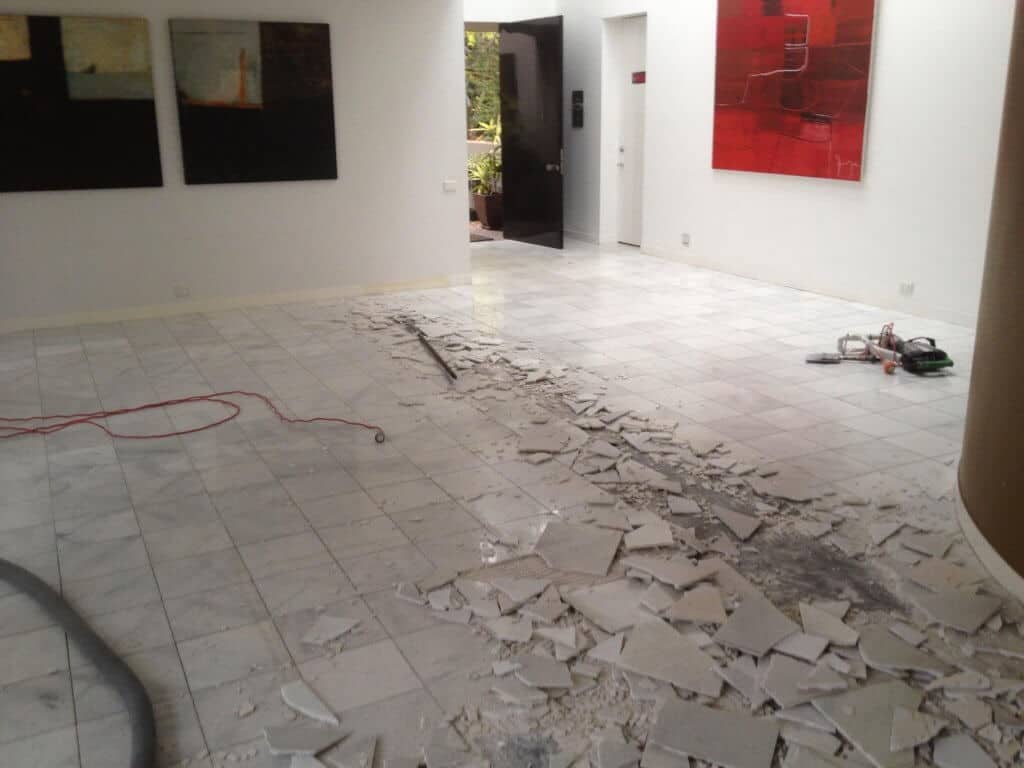 Dust-Free Tile Removal | All Stripped